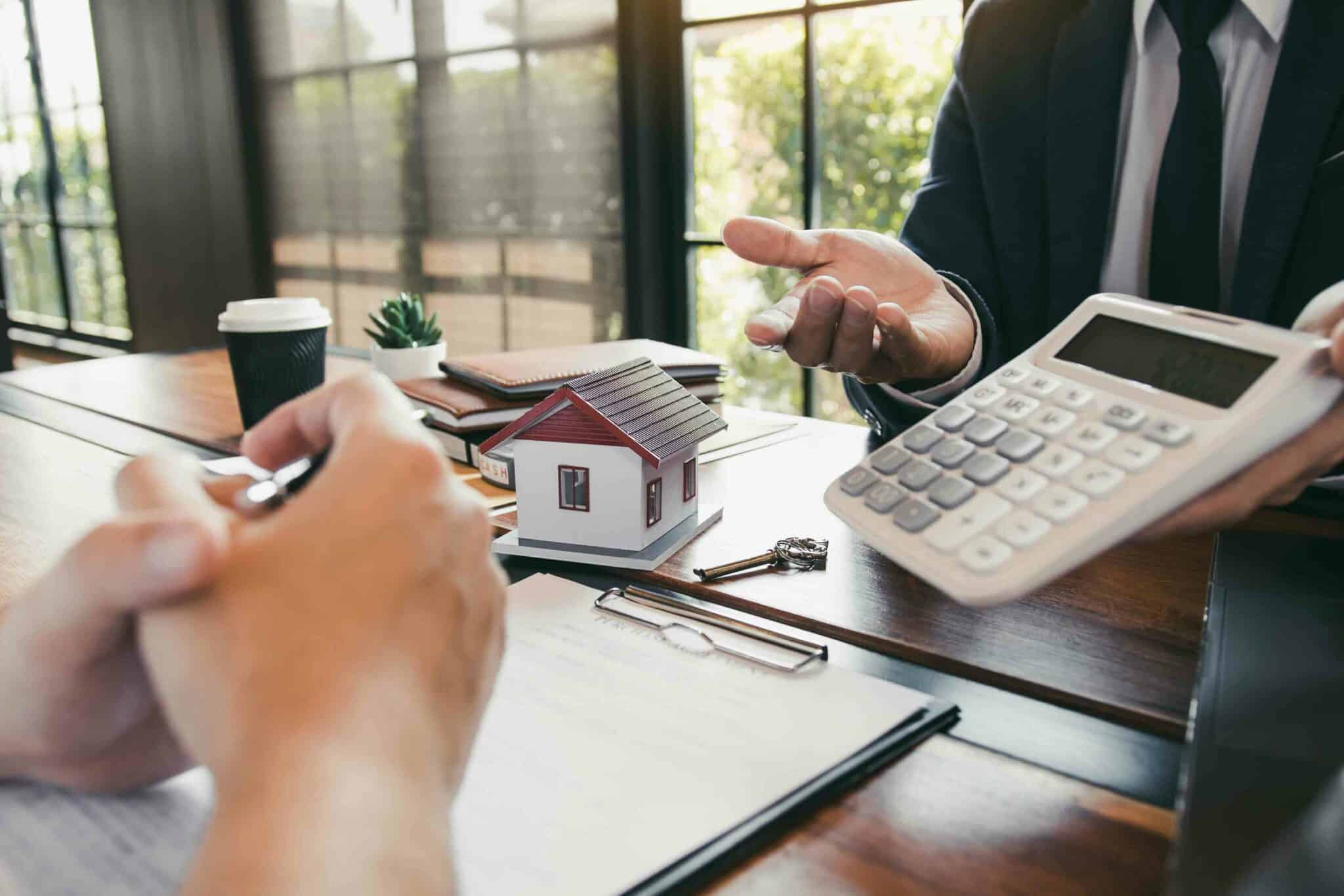 A Beginner's Guide to Shopping for Home Insurance: 8 Things You Must ...